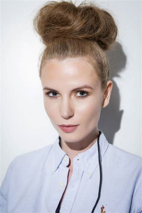 Najlepsze fryzury dla cienkich włosów ELLE pl