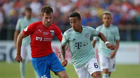 Marius Winkelmann Ribery Im Arm Eine Kartoffel Am Kopf DeichStube