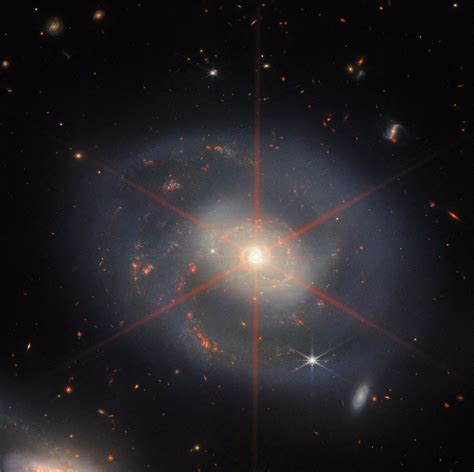 La galaxia espiral NGC 7469 que alberga un núcleo galáctico activo