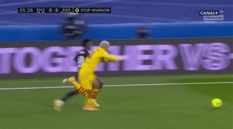 Ronald Araujo Vs Vinicius Jr How Barca Defender Became Brazilians