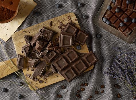 ll cioccolato fondente fa bene ecco perché Valfrutta Magazine