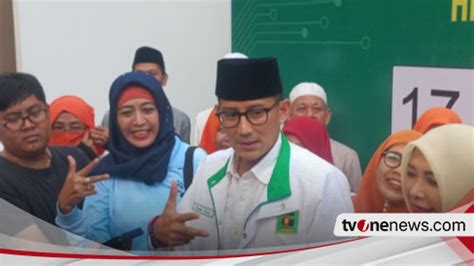 Polemik Ganjar Pranowo Muncul Di Tayangan Azan TV Sandiaga Uno