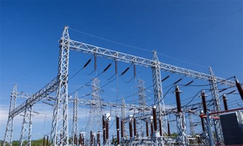 Jaga Keandalan Pasokan Listrik PLN Batam Lakukan Pemeliharaan Rutin