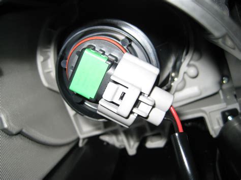 Mazda CX 9 Headlight Bulbs Replacement Guide 034