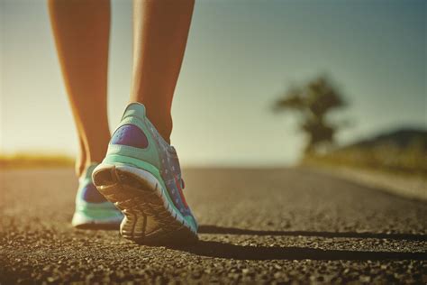Caminar es bueno para tu salud caminar rápido lo es aún más