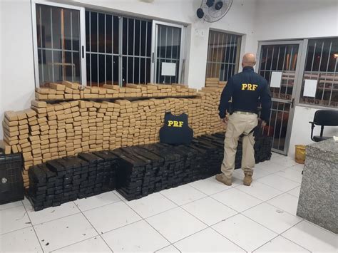 Motorista é preso 2 toneladas de maconha escondidas em carga de