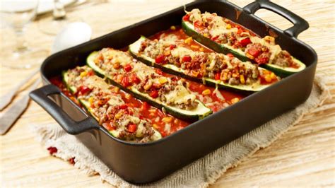 Gefüllte Zucchini In Tomatensauce Maggide