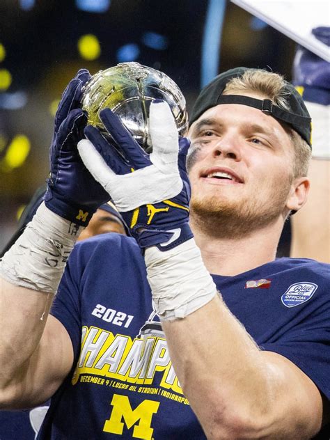 Ben Wikander On Twitter RT PFF College Aidan Hutchinson Heisman