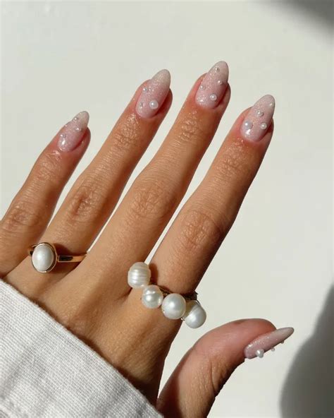 Ongles perlés Top idées élégantes pour vous