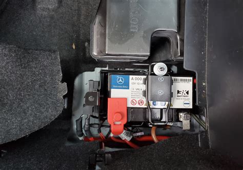 How To Fix An Auxiliary Battery Malfunction On A Mercedes