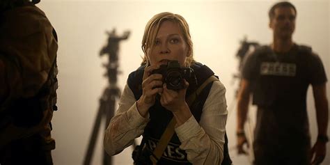 Qué causó la Guerra Civil en la nueva película de 2024 de A24 La