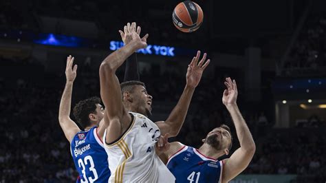 El Real Madrid Hiere Al Anadolu Efes 80 103 En La Euroliga