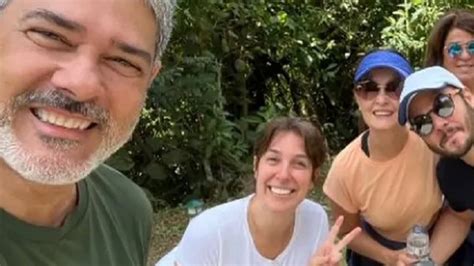 William Bonner e Fátima Bernardes surgem juntos em foto seus novos