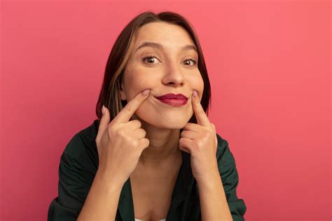 Descubre cómo eliminar las arrugas de los labios Lidia Sánchez