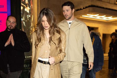 Tale Of Josh Allen Hailee Steinfeld And A Wardrobe Malfunction In