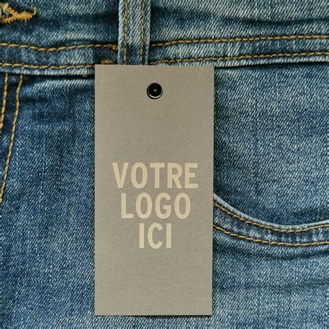 Etiquette vêtement personnalisée en carton recyclable 95 x 45 mm