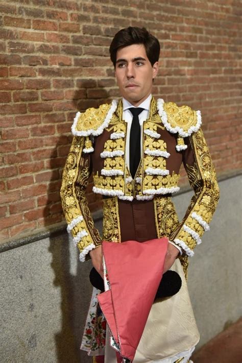 Pin De Lars En MATADOR BULLFIGHTER TRAJE De LUCES TORERO Toros Y