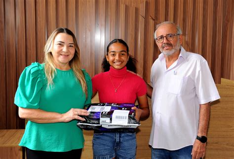 Revelação e destaque no atletismo nacional aluna da Rede Municipal