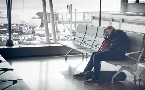 Jet lag qué es y cómo combatirlo