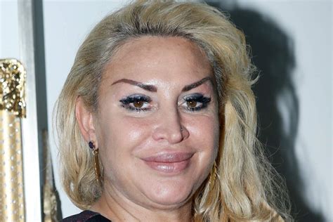 Raquel Mosquera hace llorar a Rocío Flores Maldad mentira y falsedad