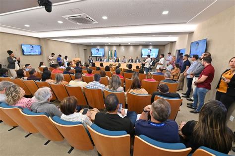 Presidente do FNDE participa de audiência pública sobre retomada de