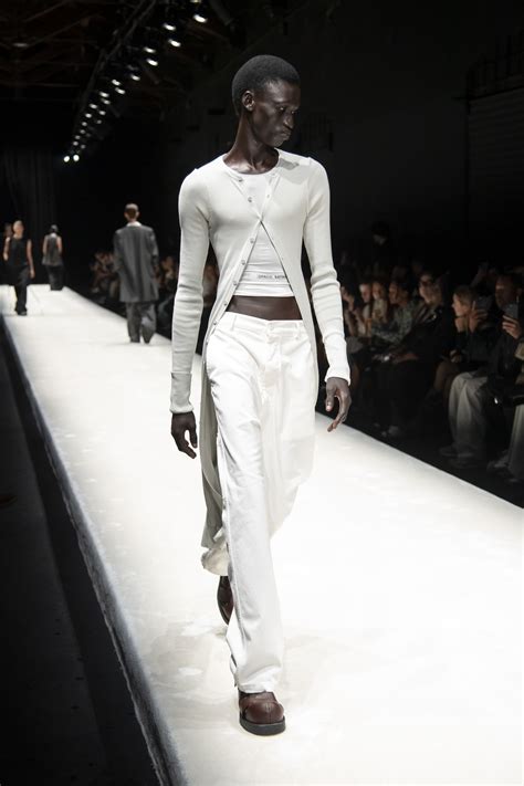 MM6 Maison Margiela RTW Spring 2024 PHOTOS