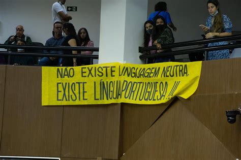 A PBH Decidiu Vetar Projeto De Nikolas Ferreira Que Proibia Linguagem