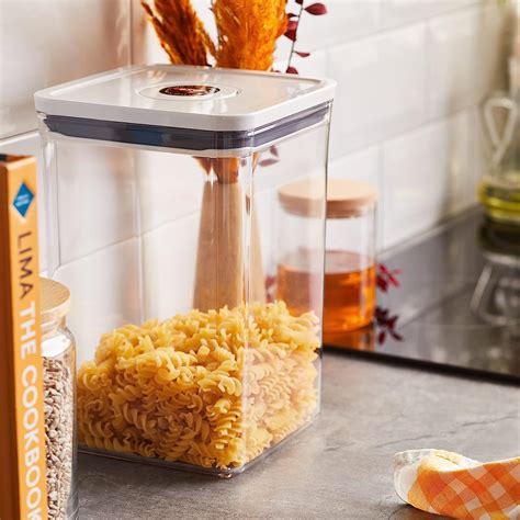 15 Best Large Airtight Food Storage Containers For 2024 Storables