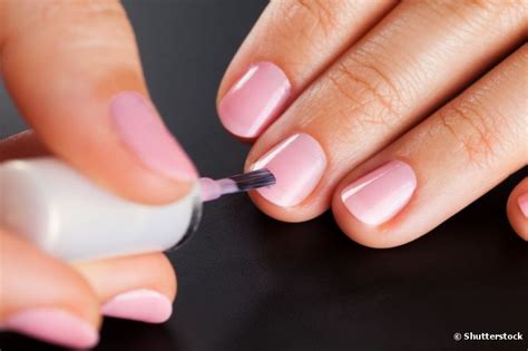 Como Fazer O Esmalte Durar Mais Nas Unhas Beleza Cultura Mix