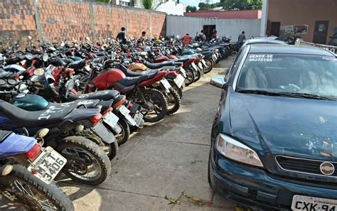 Leilão do Detran oferta mais de 20 veículos lances de R 500 a RS