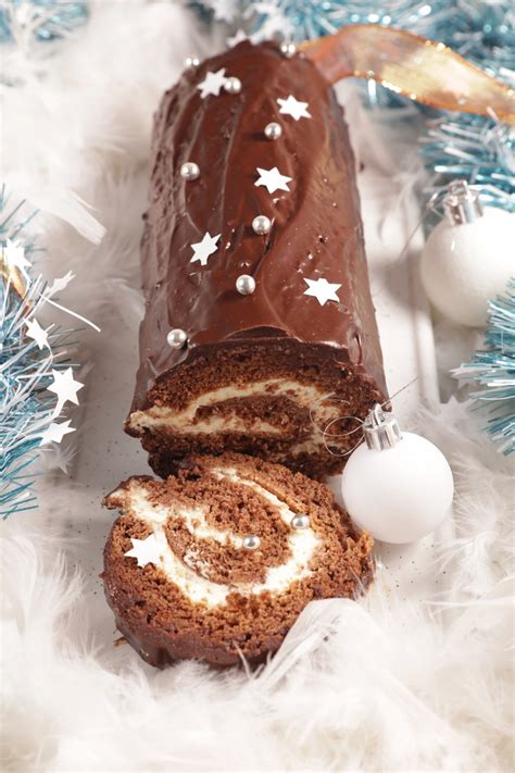 Recette bûche de Noël aux deux chocolats Marie Claire