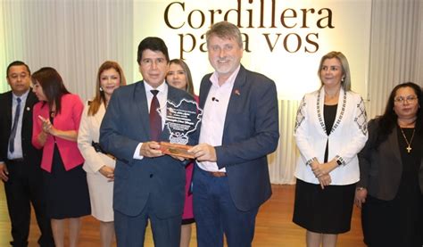 Departamento De Cordillera Distingue Al Rector De La UNI Universidad