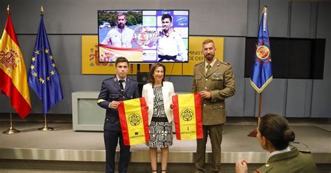 Ejército de Tierra Ejército del Aire y del Espacio Dos expertos