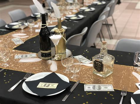 Soirée Gatsby décoration table Decoration anniversaire 20ans 30