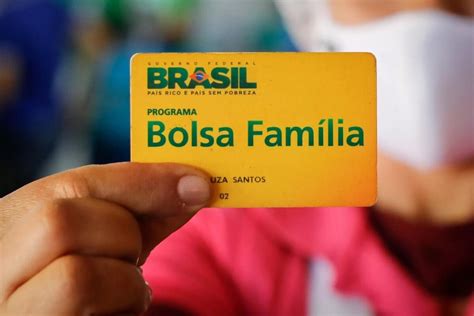 Lula faz DECLARAÇÃO sobre Bolsa Família e deixa beneficiários ALARMADOS