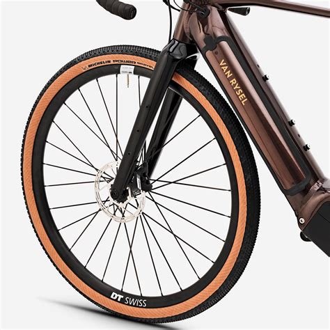 Decathlon dévoile son nouveau vélo électrique daventure un gravel à l