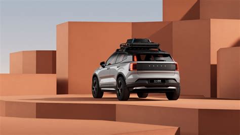 Volvo EX30 Debuts As Small Electric SUV Starts At 35K MotorWeek
