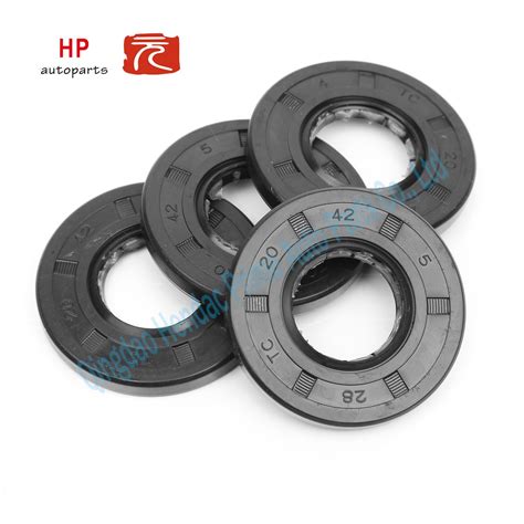 Crankshaft Oil Seal Dust Auto Engine Truck Rear Hub Shaft NBR FKM