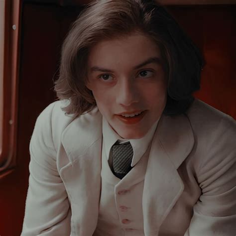 ᥫ 𖥔 viscount tewkesbury icon 𖥧 𓂅 Iconic movies Enola holmes