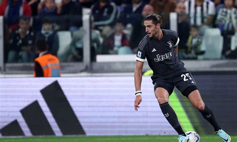 Juve Si Scalda Il Fronte Rabiot Giuntoli Fissa Lincontro Per Il