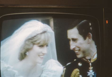Anos Ap S A Morte Princesa Diana Mais Admirada Do Que Charles