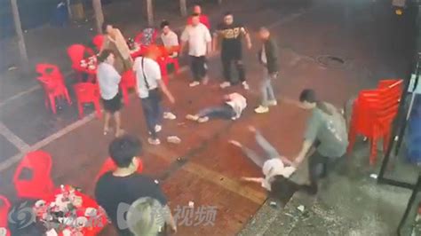 唐山打人事件有人自称被波及遭网暴 相关人员发布澄清视频 财经头条