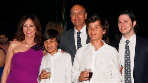 Ana Rosa Quintana así son Álvaro Juan y Jaime sus tres desconocidos