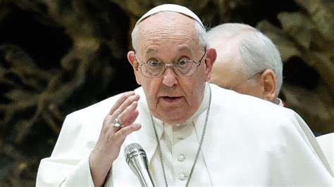 PAPA FRANCISCO Escándalo varios sacerdotes rezan por la muerte del Papa