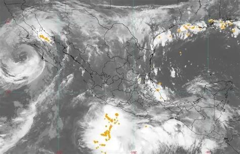 La Jornada SMN prevé lluvias torrenciales en Veracruz Puebla y Oaxaca