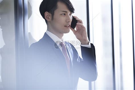 打电话的商务人士高清图片下载 正版图片502206891 摄图网