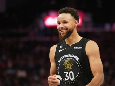 Video Stephen Curry Proves He S Not Human By Draining Five Full Court