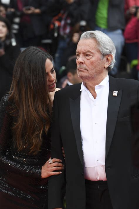Photo Alain Delon Et Sa Fille Anouchka Delon Mont E Des Marches Du