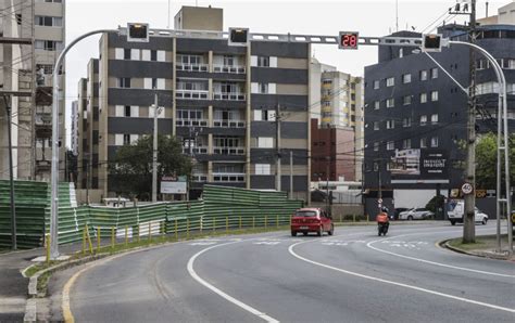 In Tr Nsito Reduzir O Limite De Velocidade Piora Os Congestionamentos