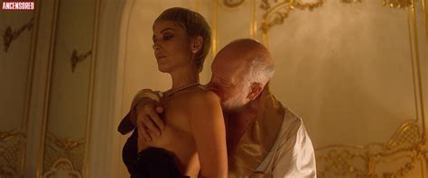 Berenice Marlohe Nudes Flash Sales Head Hesge Ch